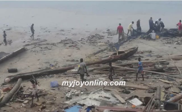 Accra fishermen count losses after tidal waves destruction