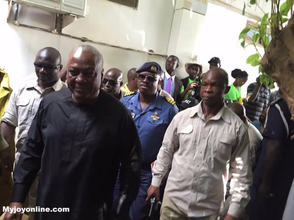 Mahama promises Madina residents new hospital, SHS, market