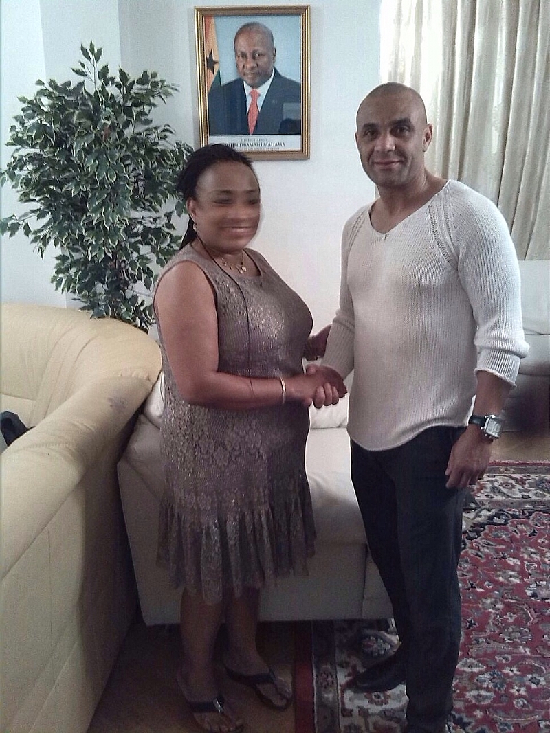 Ex-Ghana striker Kim Grant hold football talks with Ghana's ambassador ... Ex-Ghana striker Kim Grant hold football talks with Ghana's ambassador ...
