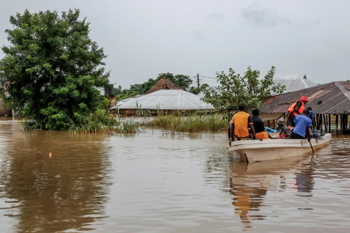 Flood-hit Kenya and Tanzania buffeted by tropical cyclone