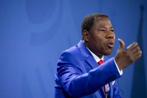 Benin leader pardons ex-official, TV head for 'insult'