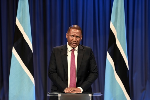 Botswana's new president takes oath in 'new dawn'