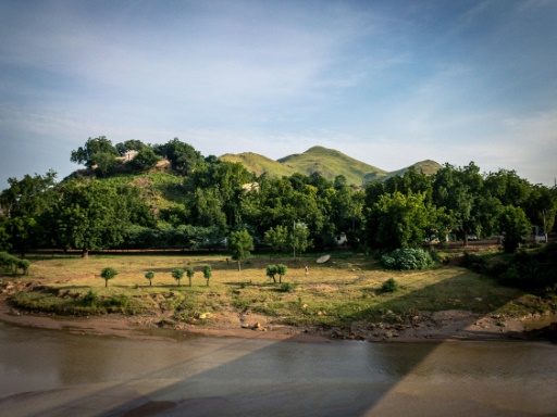 Cameroon: diverse country in central Africa
