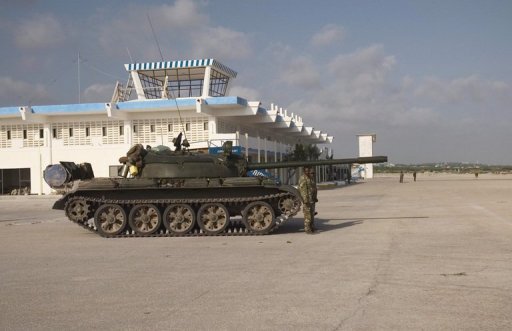 Ethiopian tanks 'advance on key Somali town'