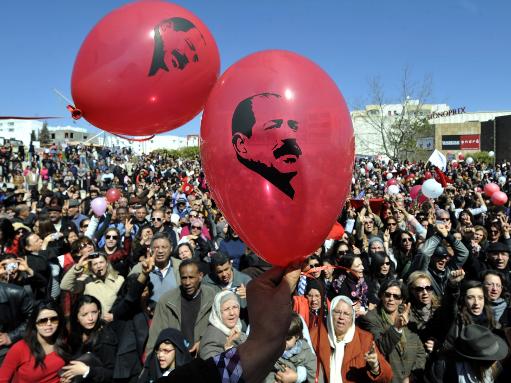 Family of Tunisia's Belaid demand truth about his murder