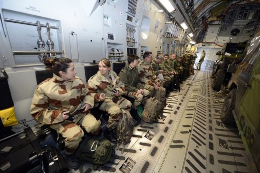 French planes destroy Islamist bases in Mali