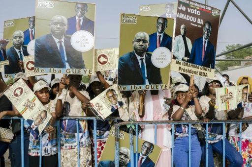 Senegal presidential candidates hold final rallies ahead of vote