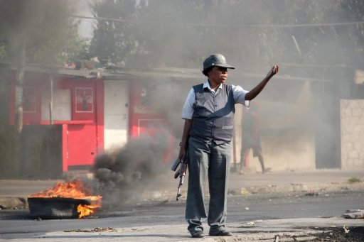 Mozambique riot police, army deploy amid medics' strike