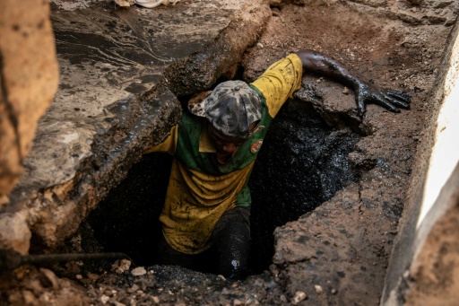 The grim life of Burkina's cesspit cleaners