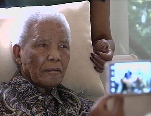 S.Africa TV shows new images of Mandela