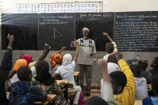 'Good morning, teacher!' Senegal introduces English in nursery schools