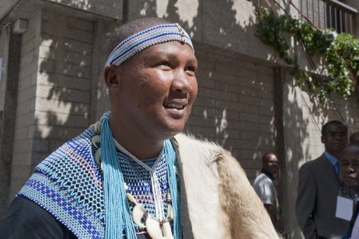 Thembu king 'wants Mandla Mandela chieftancy revoked'