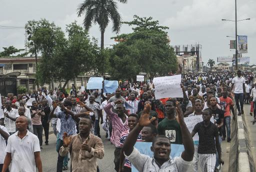 Thousands call for vote re-run in Nigeria's Rivers state