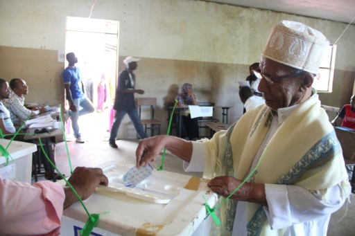 Two-way showdown in Comoros presidential election