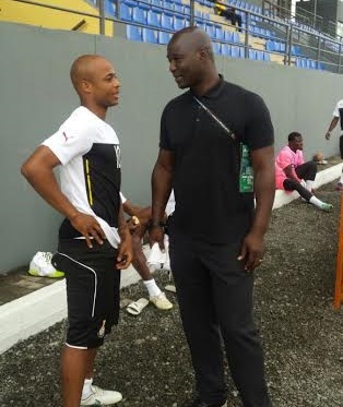 Ex Ghana defender Anthony Baffoe visits Black Stars at training ahead ...