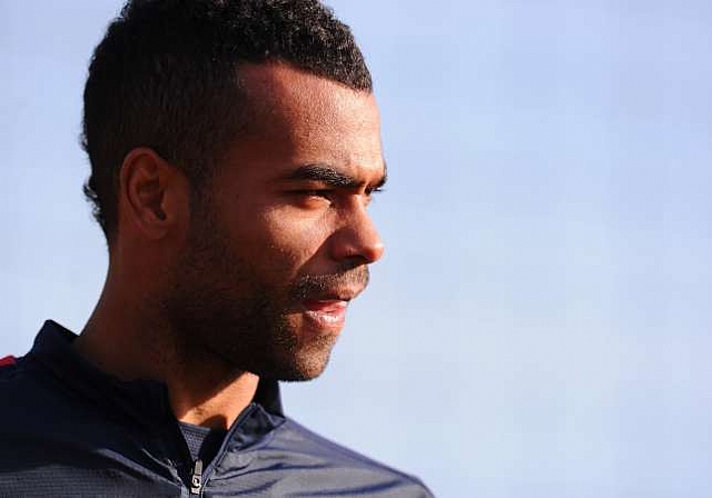 Ashley Cole set to sign for Roma after arriving in Italy