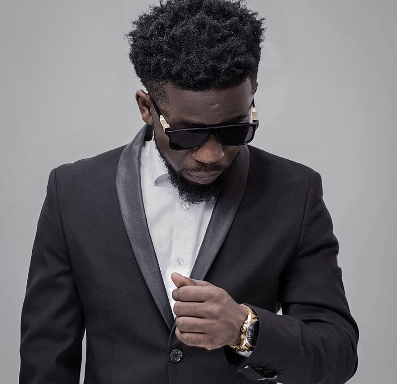 Reasons Why Bisa Kdei Should Win 2016 VGMA Artiste Of The Year