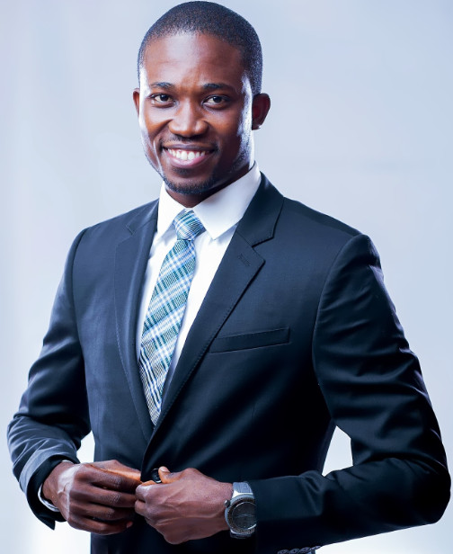 Winner Of 2014 Best Male Blogger In Ghana Social Media Awards Looks ...