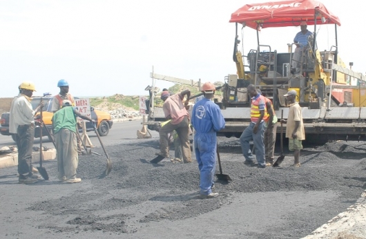 Govt to construct 300km of trunk roads