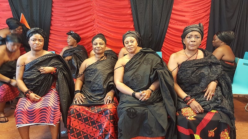 Nana Akosua Kusiwaa I, Queen-Mother Of Asantes In The Netherlands ...