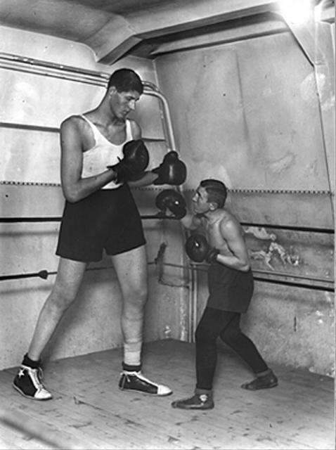 Goliath of Romania: Do you know who the tallest boxer ever is?