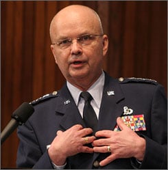 Hayden favored for CIA