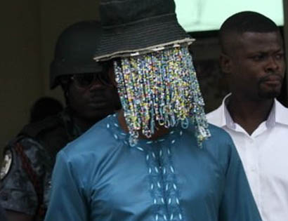 Lawyers Fight Anas Over Mask