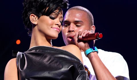 Rihanna consoled ex-boyfriend Chris Brown after bar brawl