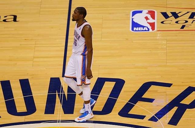 Superstar adoration: Kevin Durant hails 'classy' LeBron James