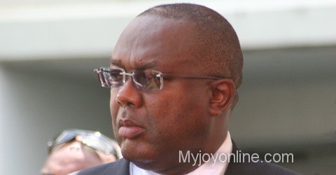 Victor Smith urges civil servants to promote patriotism