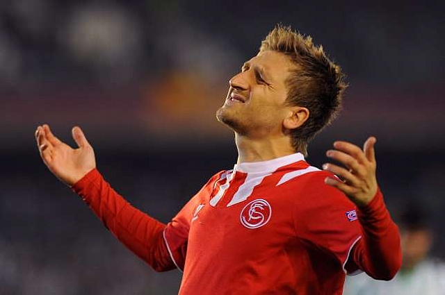 New adventures for German: Chelsea's Marko Marin having medical at ...