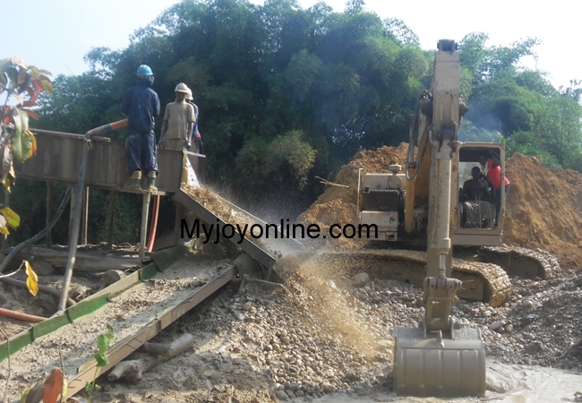 Workshop on mainstreaming small-scale mining held in Accra Workshop on mainstreaming small-scale mining held in Accra