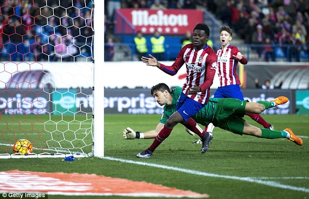 PHOTOS: Pictures of Ghanaian youngster Thomas Partey scoring to send ...