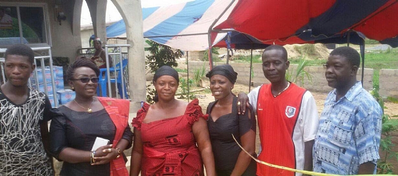 Deputy Minister Dzifa Gomashie Visits Bob Okala’s Family