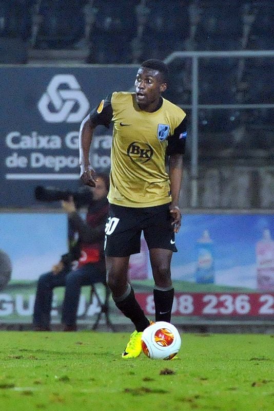 EXCLUSIVE: Ghana defender David Addy talking to English duo Crystal ...