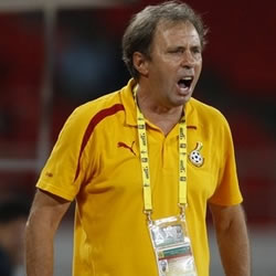 World Cup 2010: Ghana coach warns squad on starting places