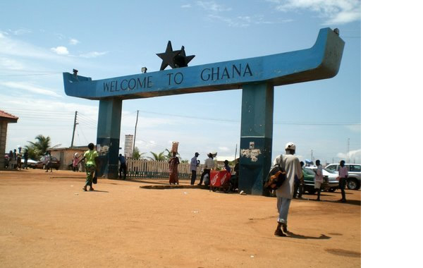 Ghana-Togo border closed for hours as youth clash with police in Togo