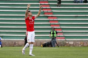 4 seconds: Mineros forward Gustavo Ramirez scores fastest goal in ...