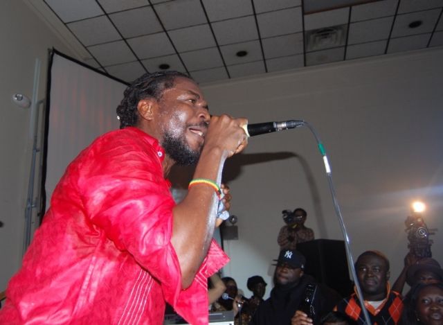 Samini redeems himself at Okomfo concert