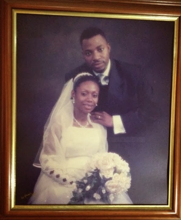 Sunny Neji Celebrates 12 Years Of Marriage