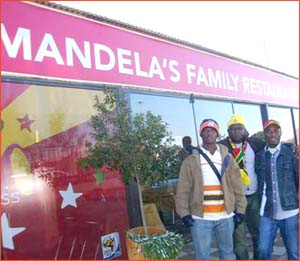Ghanaian Fans Visit Mandela