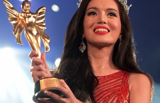 Filipino Crowned Winner Of World’s Biggest Transgender Pageant