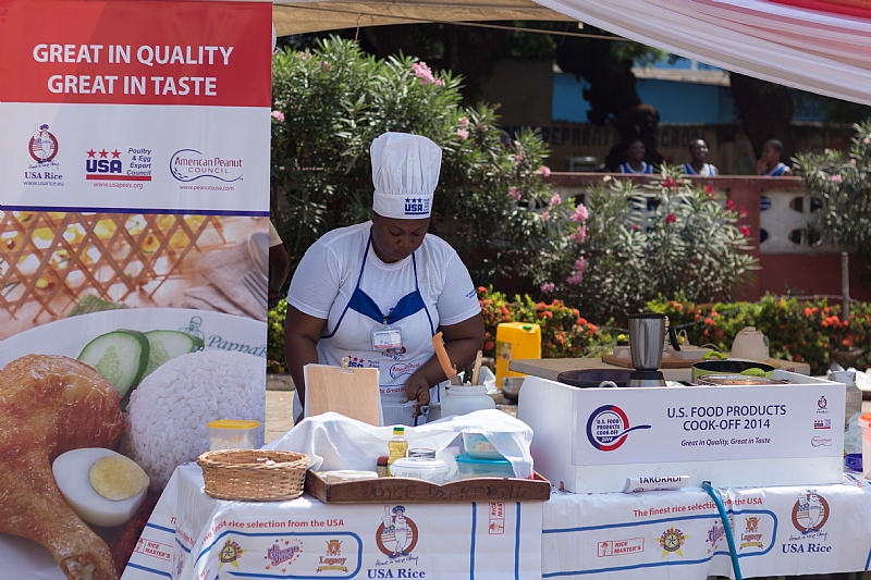 Traditional Caterers Show Skills In U.S. Foods Cook-Off
