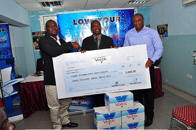 Voltic Ghana Limited presents sponsorhip package to GJA