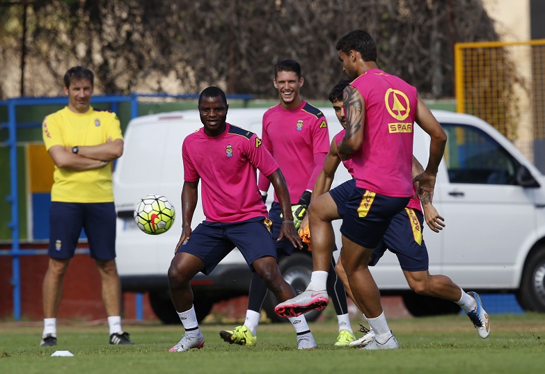 EXCLUSIVE: Mubarak Wakaso completes first training session with Spanish ... EXCLUSIVE: Mubarak Wakaso completes first training session with Spanish ...