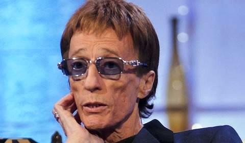 Bee Gees' singer Robin Gibb dies after cancer battle
