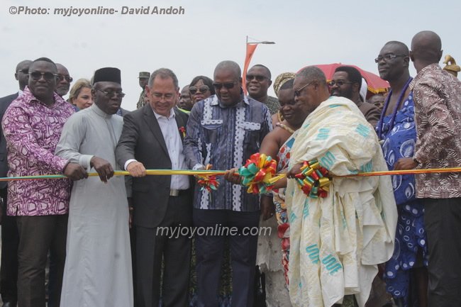 Mahama opens two bridges at Kwame Nkrumah Circle