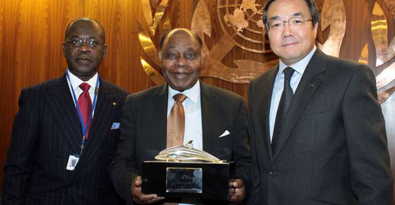 Dr. Thomas Mensah Of Ghana Receives International Maritime Prize