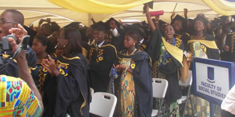 2,033 students graduate from UDS