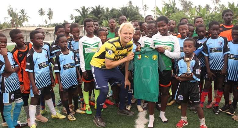 Tackling issues of streetism and teenage pregnancy with football ...